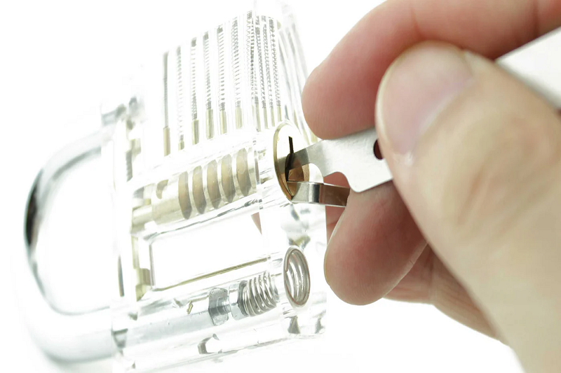 Mastering Locks and Lockpicking: The Ultimate Guide to Lock Pick Sets ...